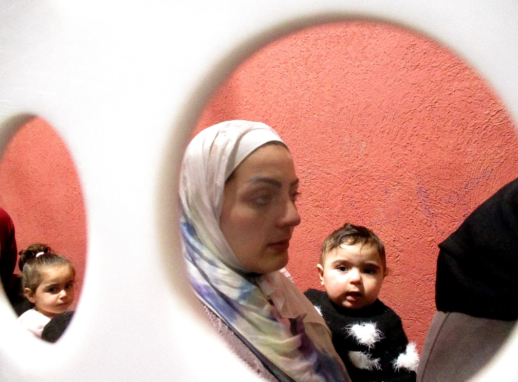 Qalandiya: The pedestrian checkpoint gate is closed most of the day ...