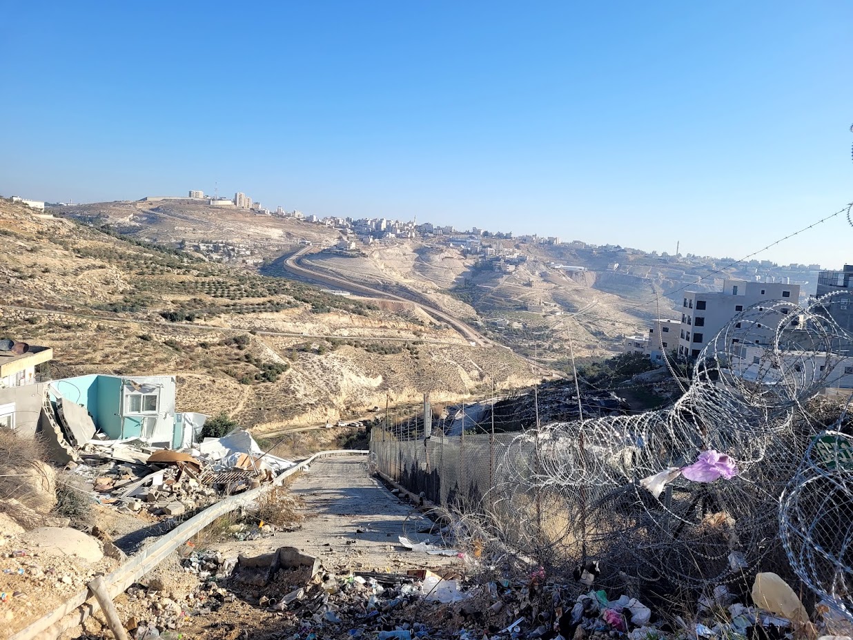 Wadi Qadum: Ahead of the New Year, the authorities hurried to demolish ...